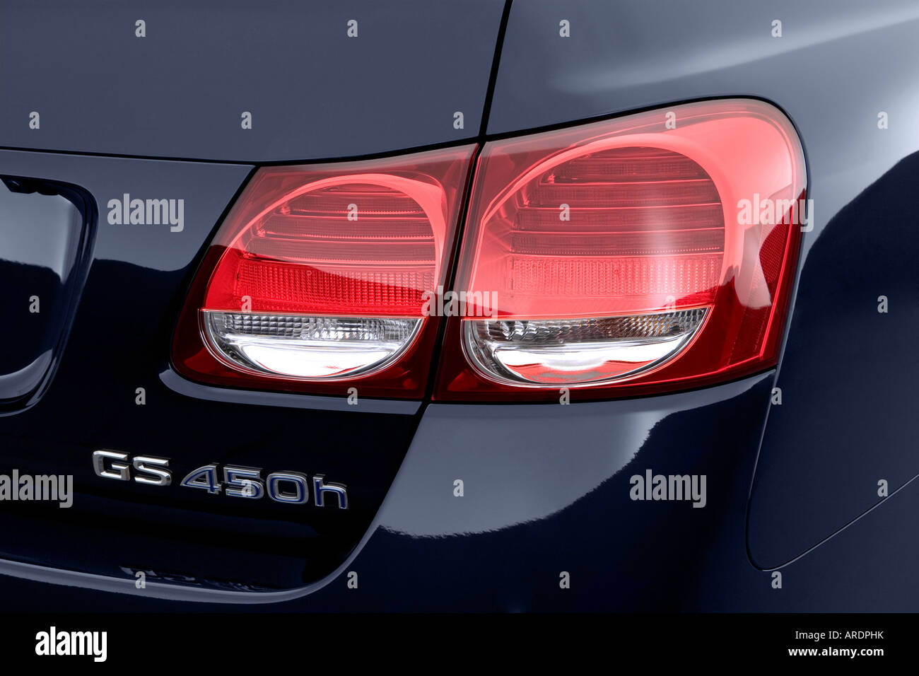 450h hybrid hi-res stock photography and images - Alamy