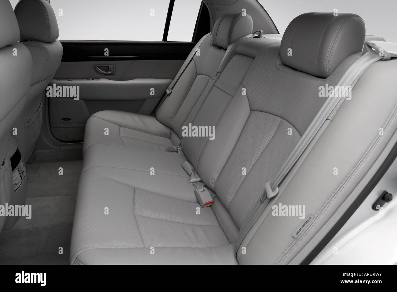 Kia Amanti Interior
