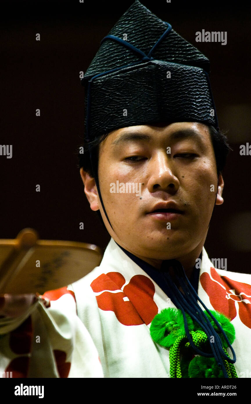 Referee judge sumo wrestling hi-res stock photography and images - Alamy