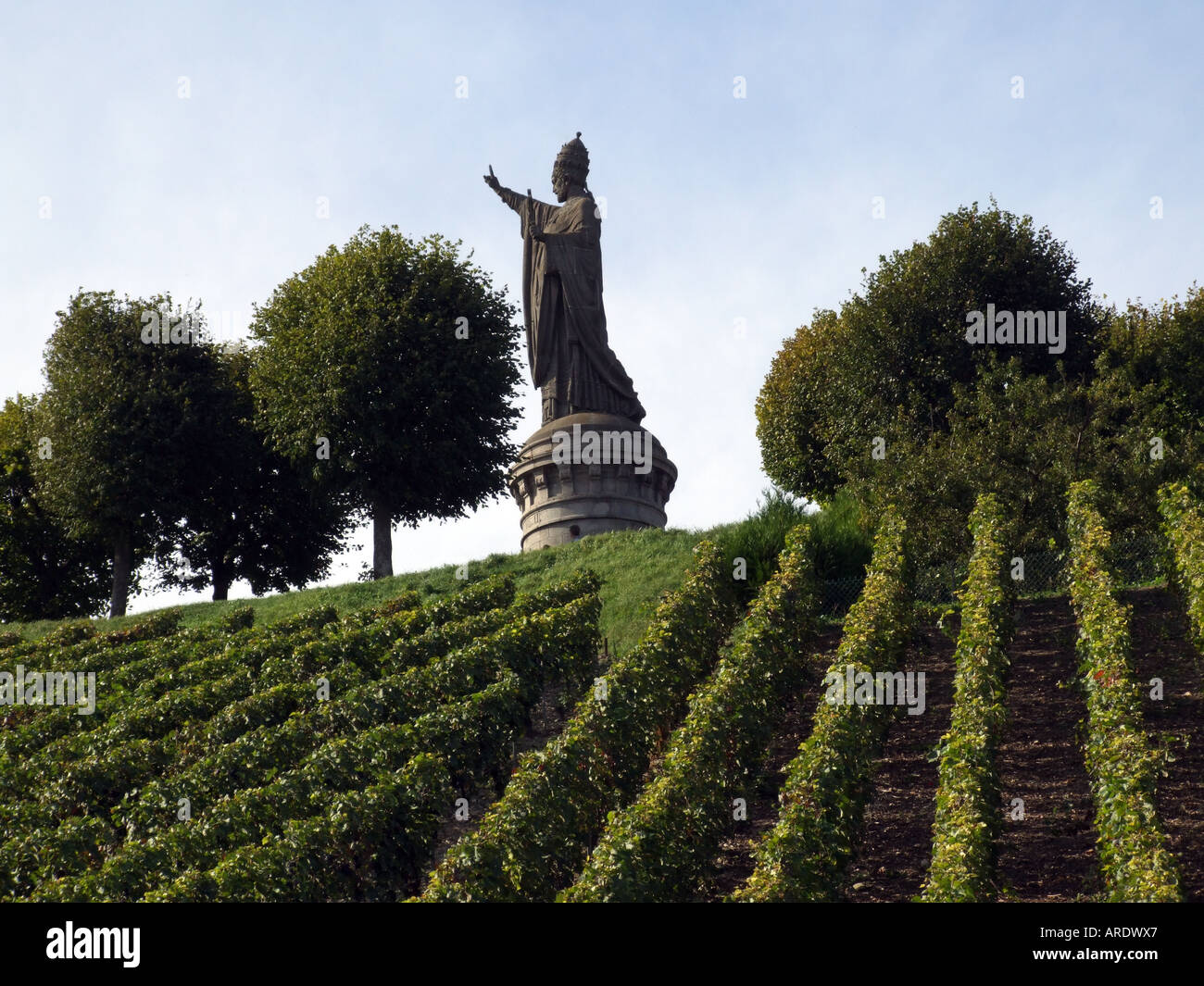 Statue of Pope Urban II stands in a vineyard at Chatillon sur Marne ...