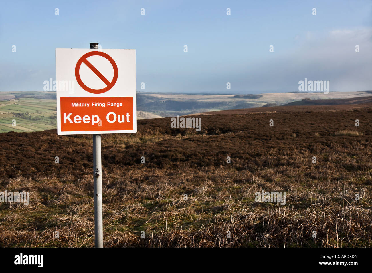 Hazzard warning sign hi-res stock photography and images - Alamy