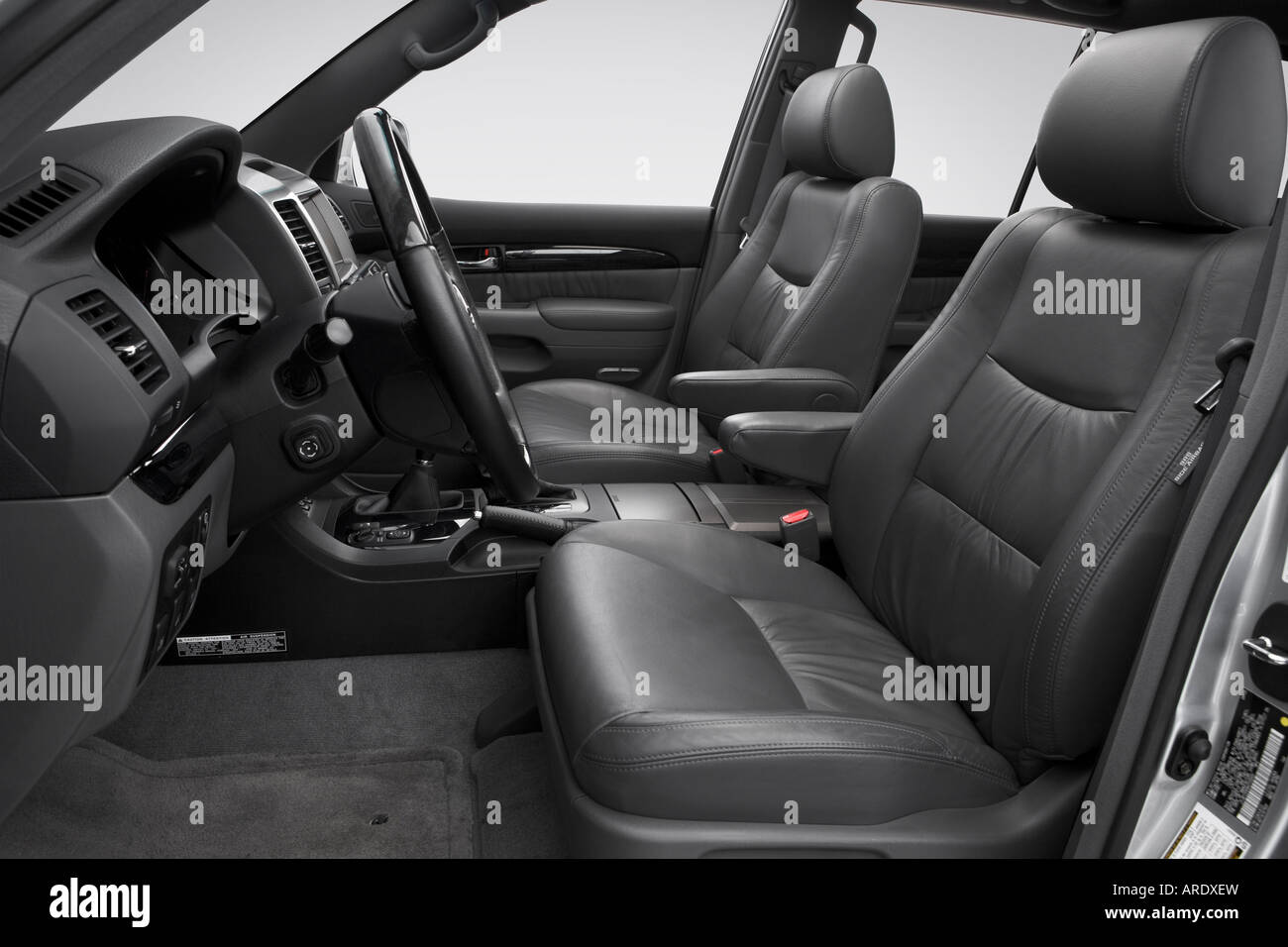 2006 Lexus GX 470 Sport in Gray - Front seats Stock Photo - Alamy