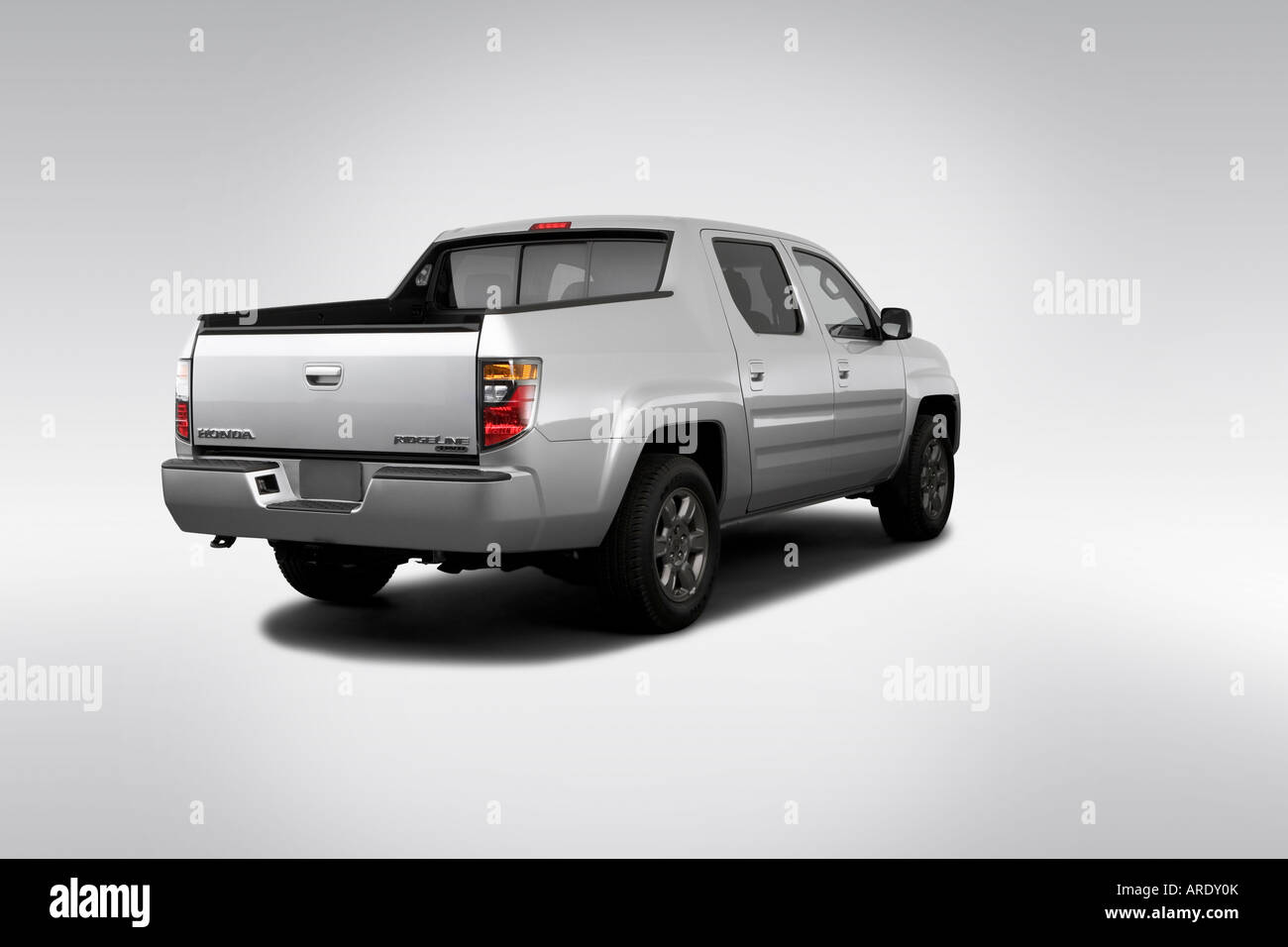 2007 Honda Ridgeline RTX in Silver - Rear angle view Stock Photo - Alamy