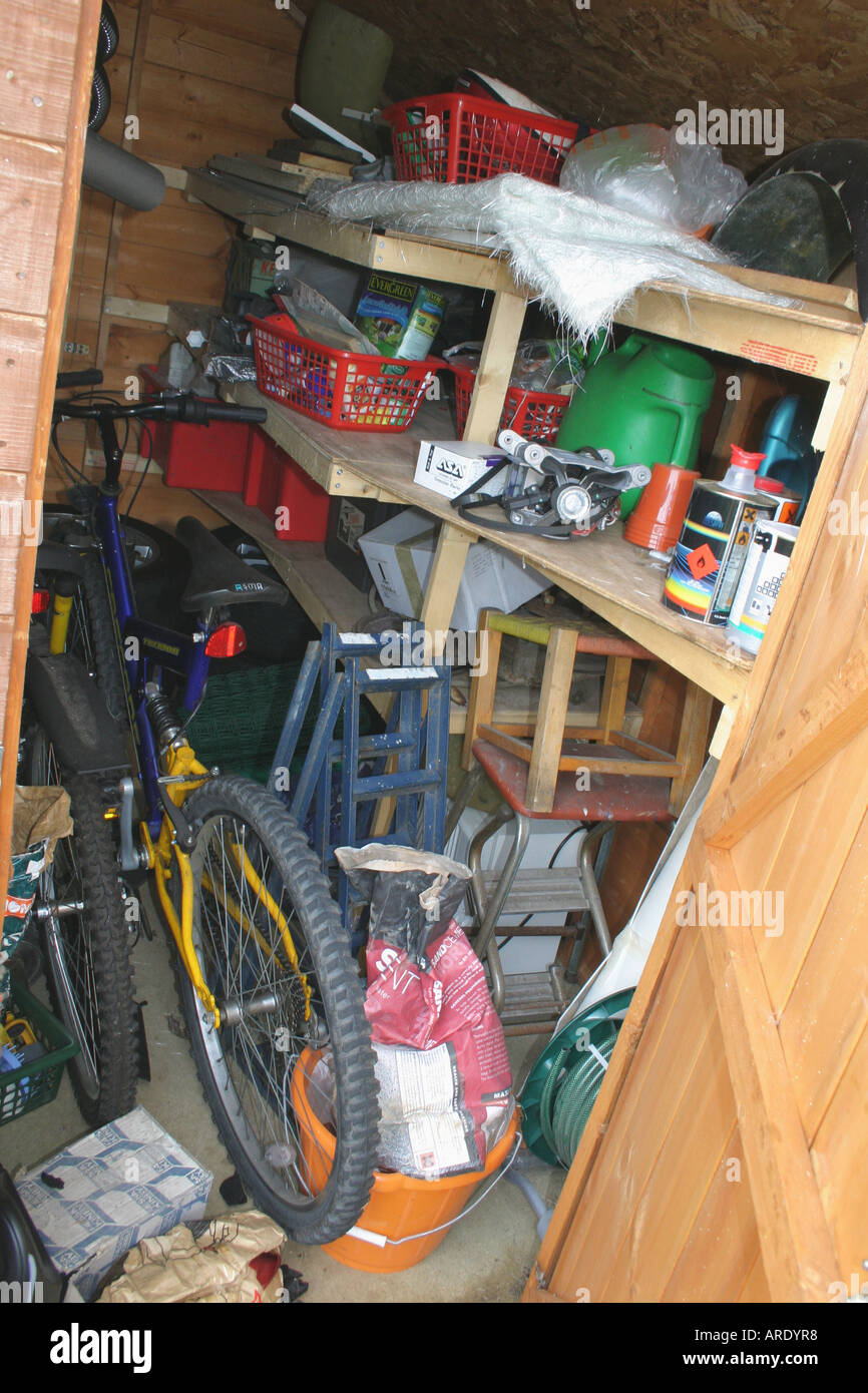 Messy garden shed hi-res stock photography and images - Alamy