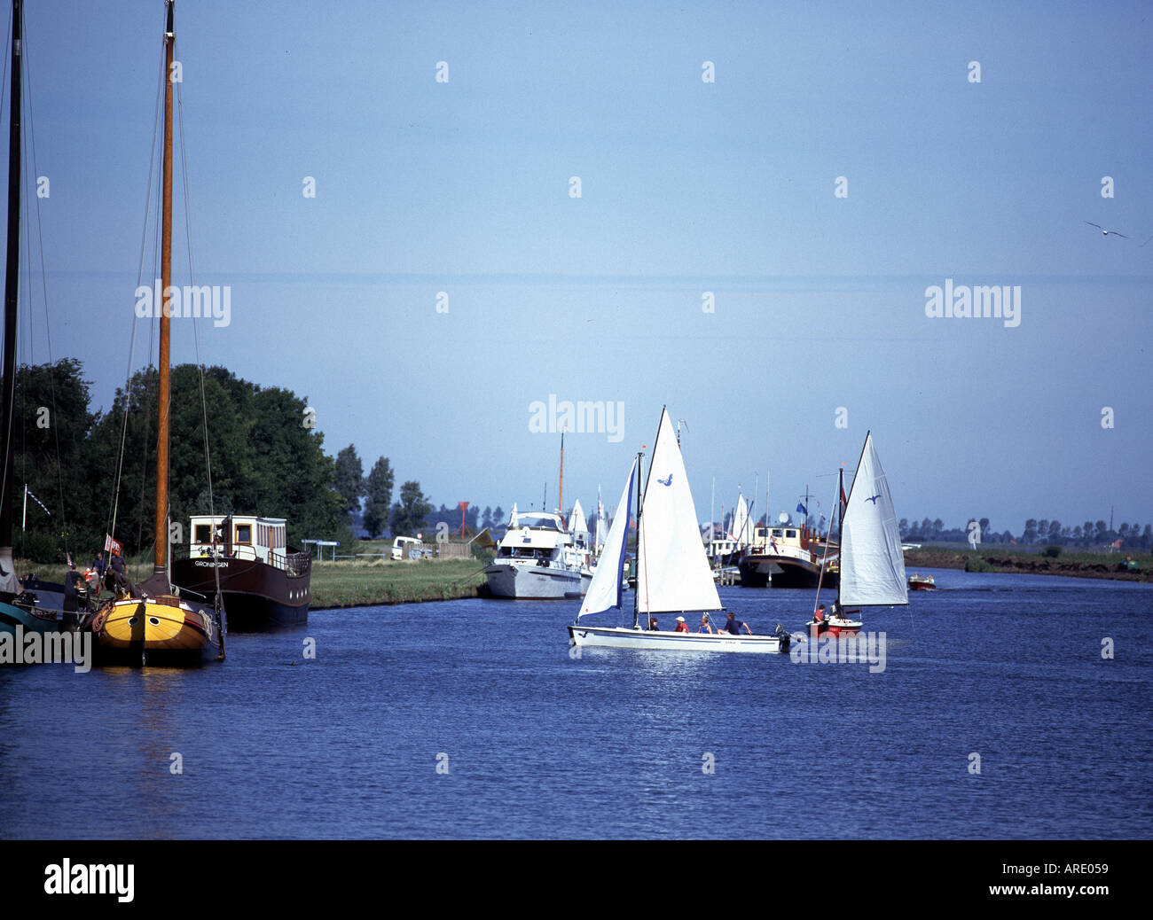 Beaker of pond water hi-res stock photography and images - Alamy