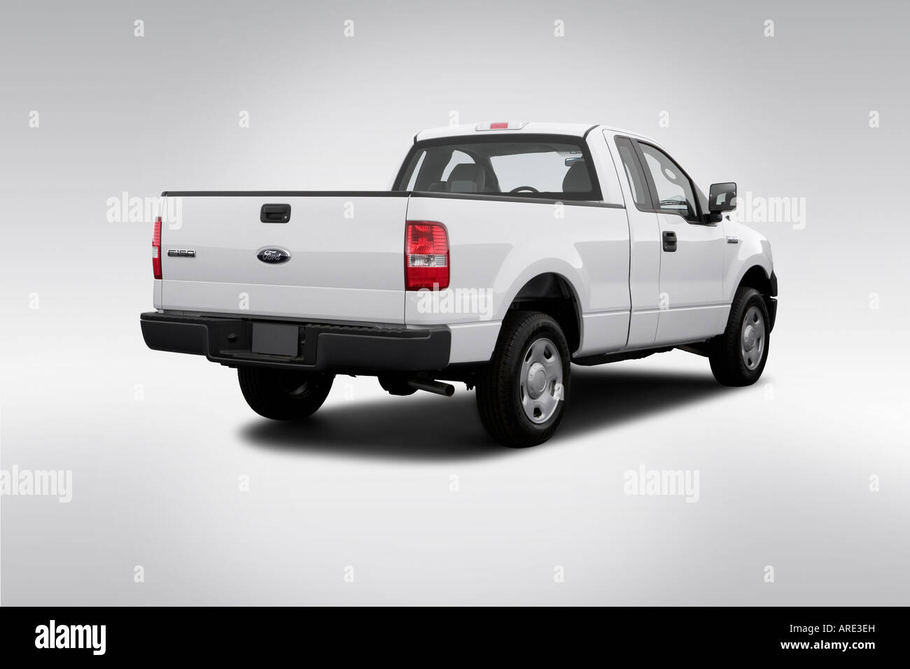 2006 Ford F-150 XL in White - Rear angle view Stock Photo - Alamy