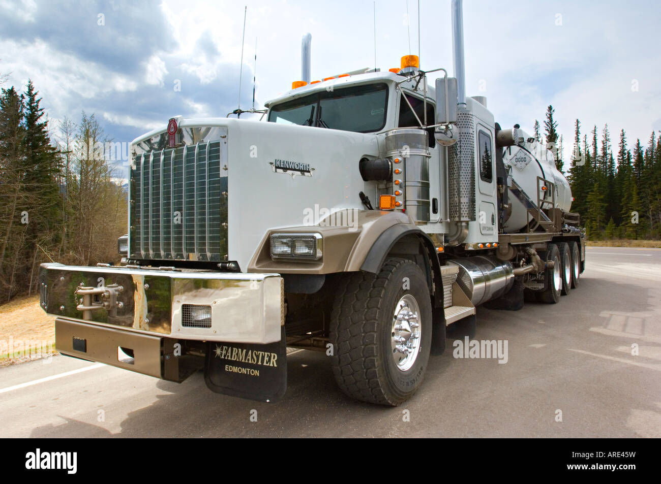 Tanker truck canada hi-res stock photography and images - Alamy