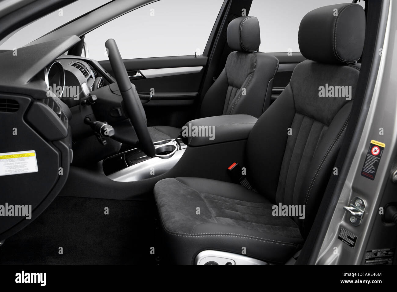 Mercedes benz r350 hi-res stock photography and images - Alamy