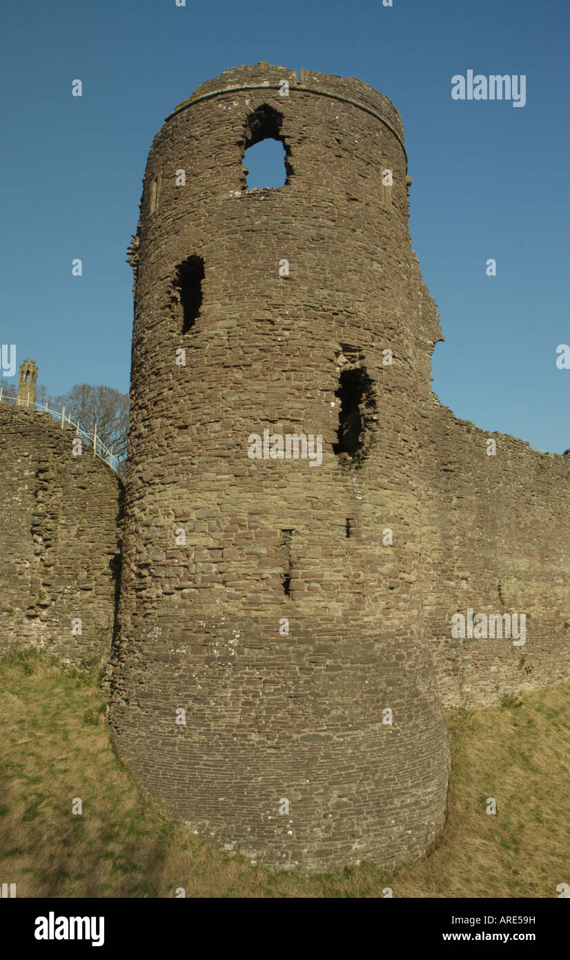 Castle walls and tower Stock Photo - Alamy