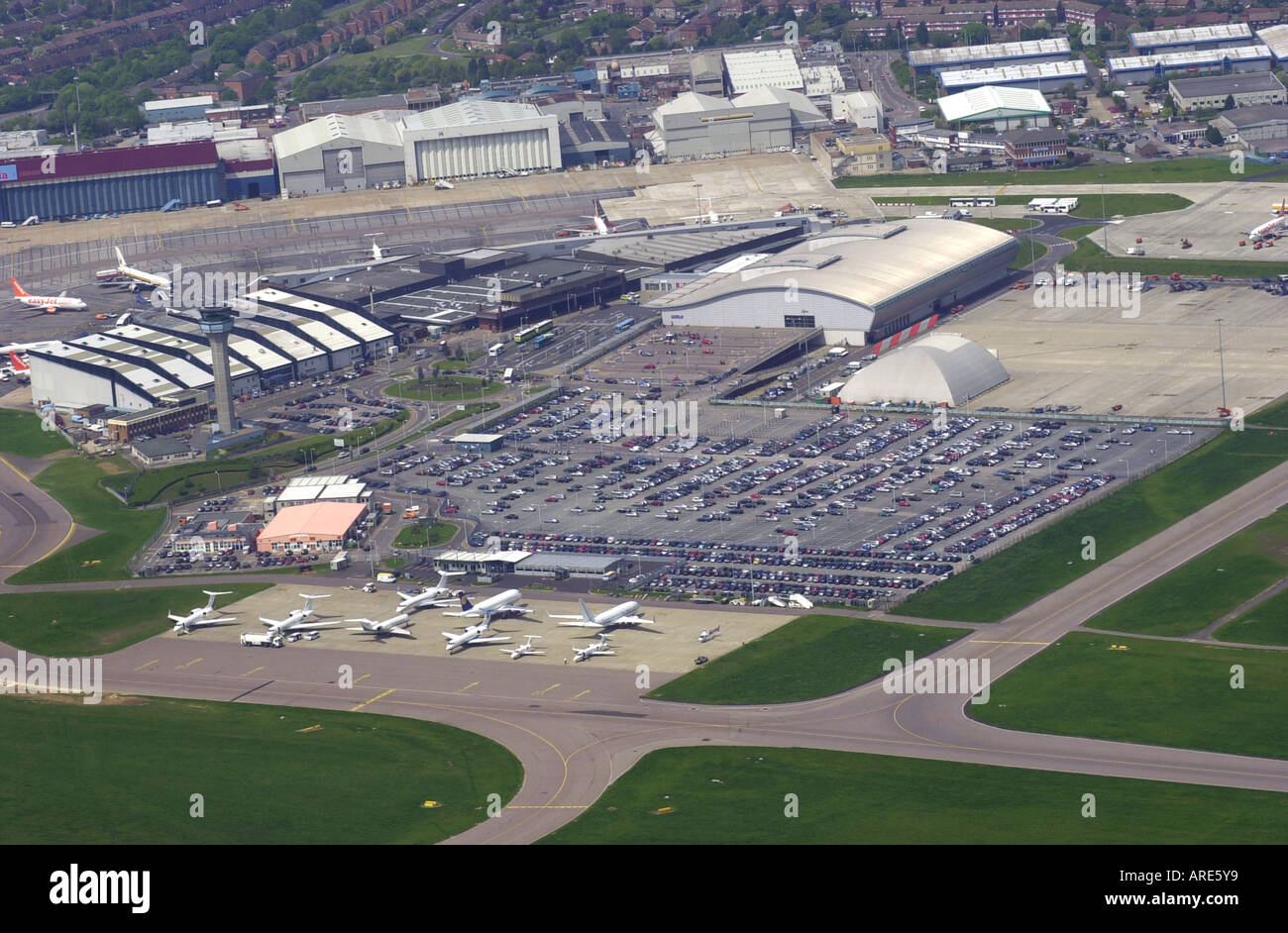 Aerial view of luton airport hi-res stock photography and images - Alamy