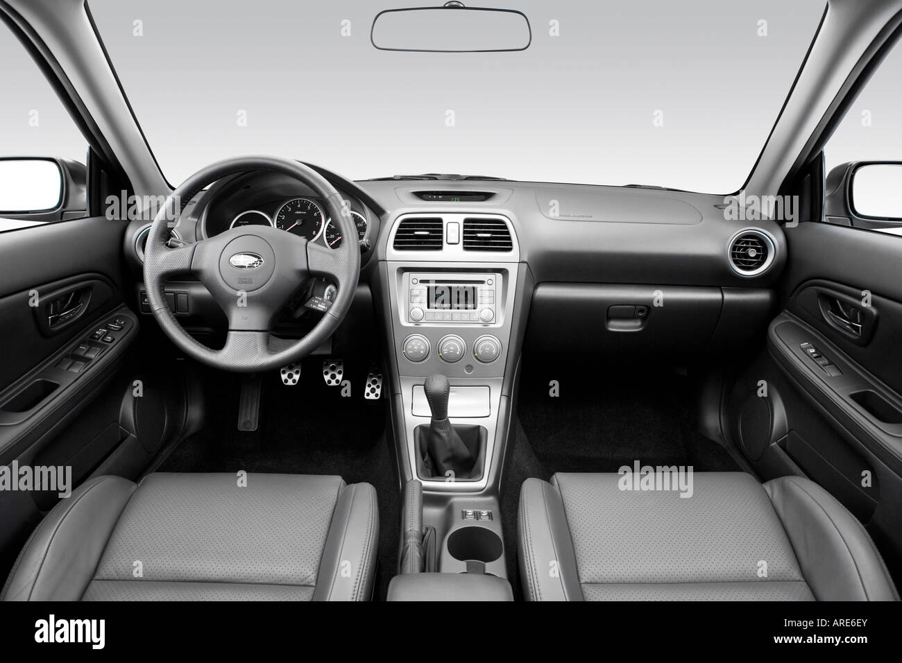 2006 Subaru Impreza WRX Limited in Gray - Dashboard, center console ...