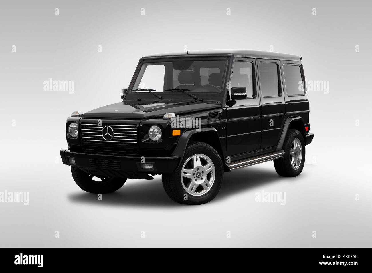 2004 Mercedes-Benz G500 in Black - Front angle view Stock Photo - Alamy