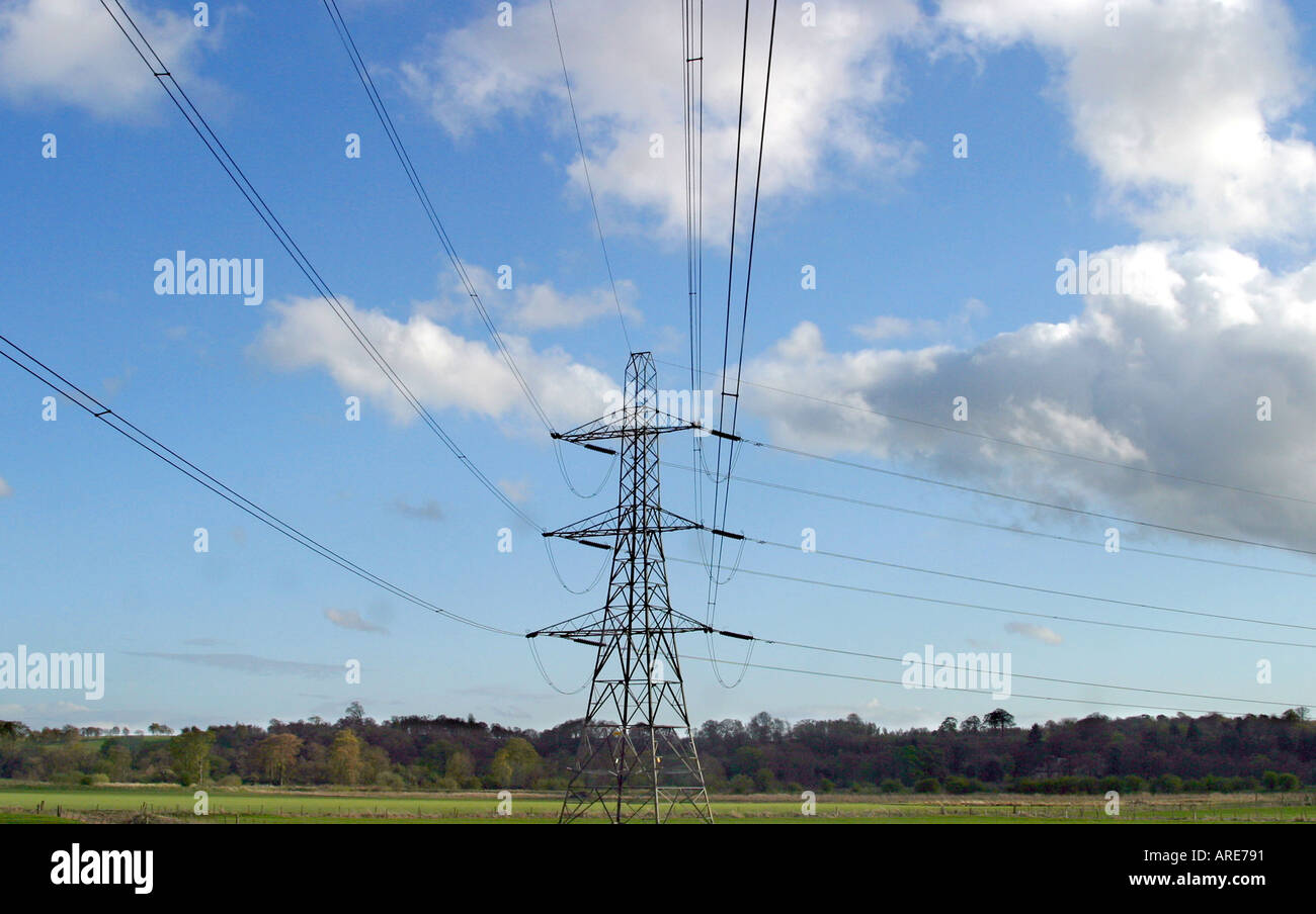 Electricity transmission lines and pylon tower Stock Photo - Alamy