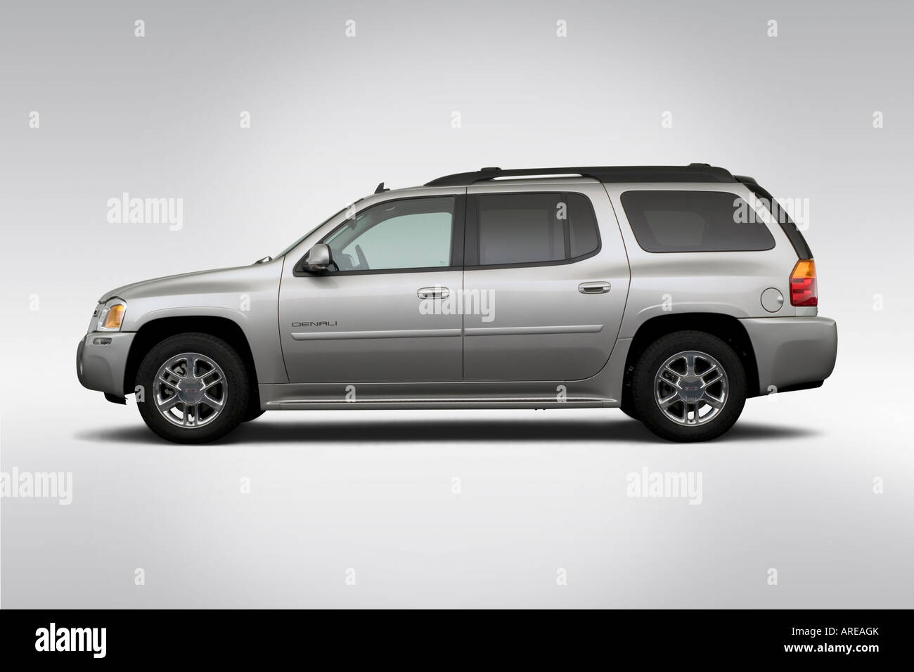 2006 GMC Envoy XL Denali in Silver - Drivers Side Profile Stock Photo ...