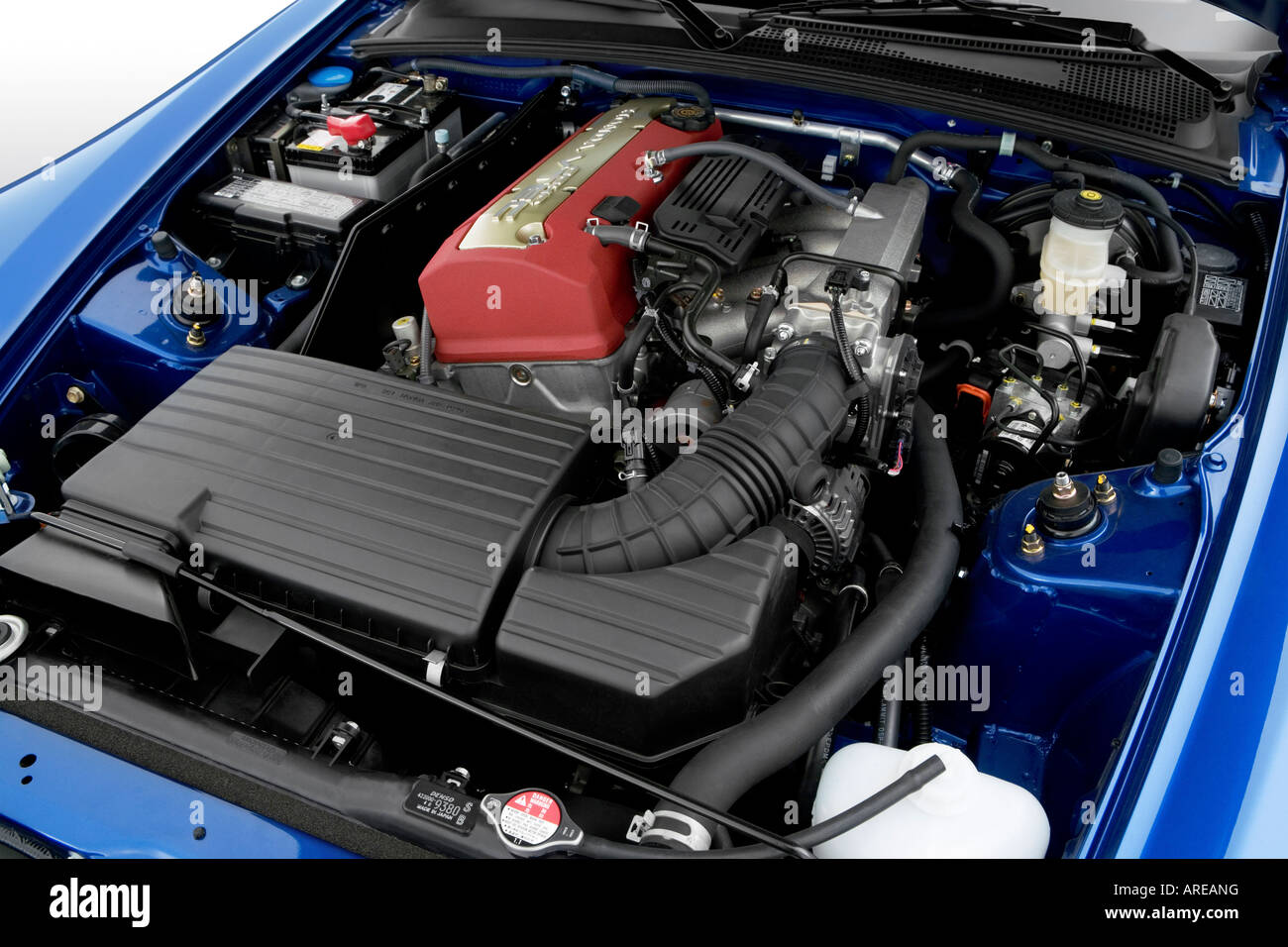 2006 Honda S2000 in Blue - Engine Stock Photo - Alamy