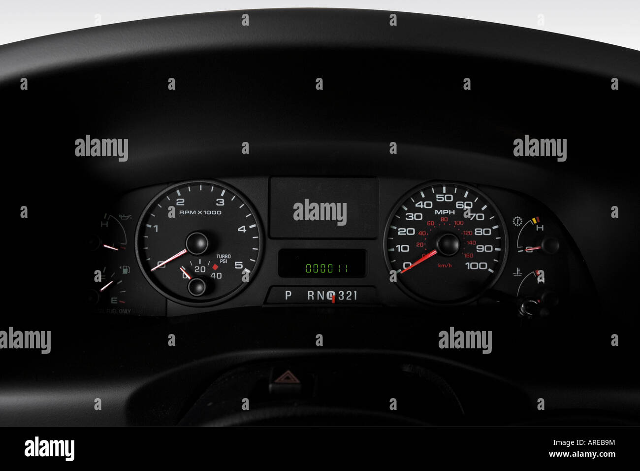 2006 Ford F-250 SD XLT in Red - Speedometer/tachometer Stock Photo - Alamy