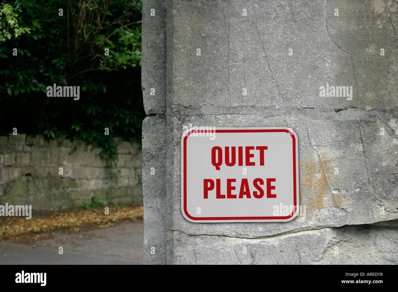 Silence noise hospital hi-res stock photography and images - Alamy