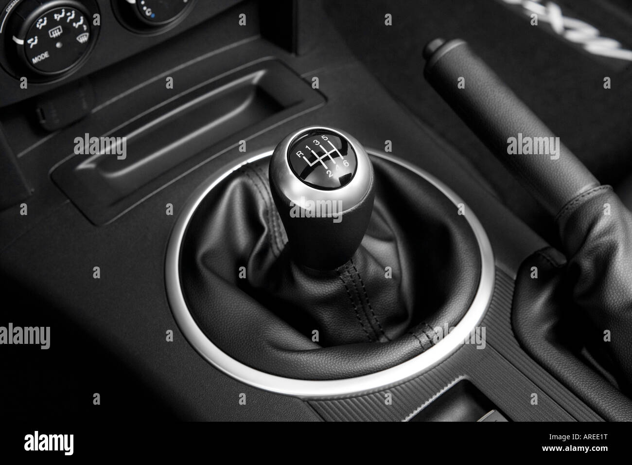 2006 Mazda MX-5 Miata Grand Touring in Red - Gear shifter/center ...