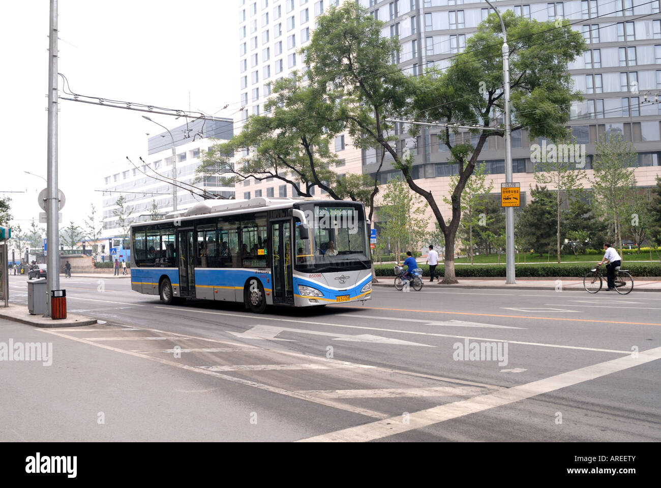 Pollution beijing cyclists hi-res stock photography and images - Alamy