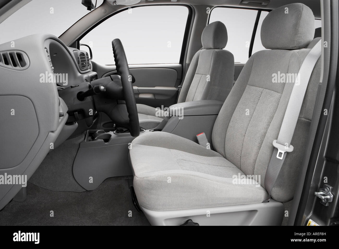 2006 chevrolet trailblazer ls 4 door suv hi-res stock photography and ...