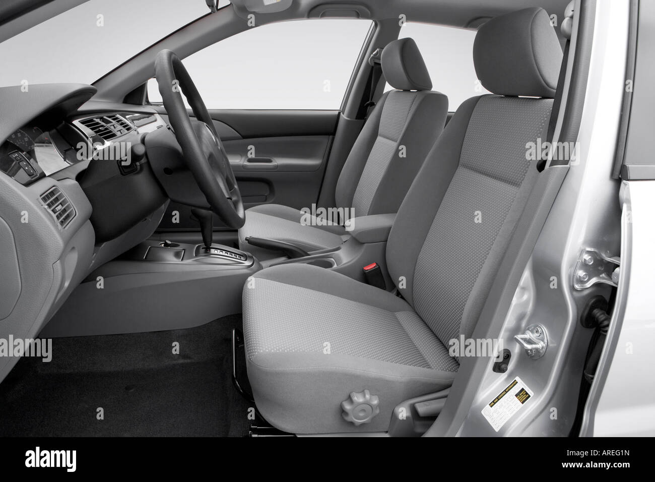 2006 mitsubishi lancer es in hi-res stock photography and images - Alamy