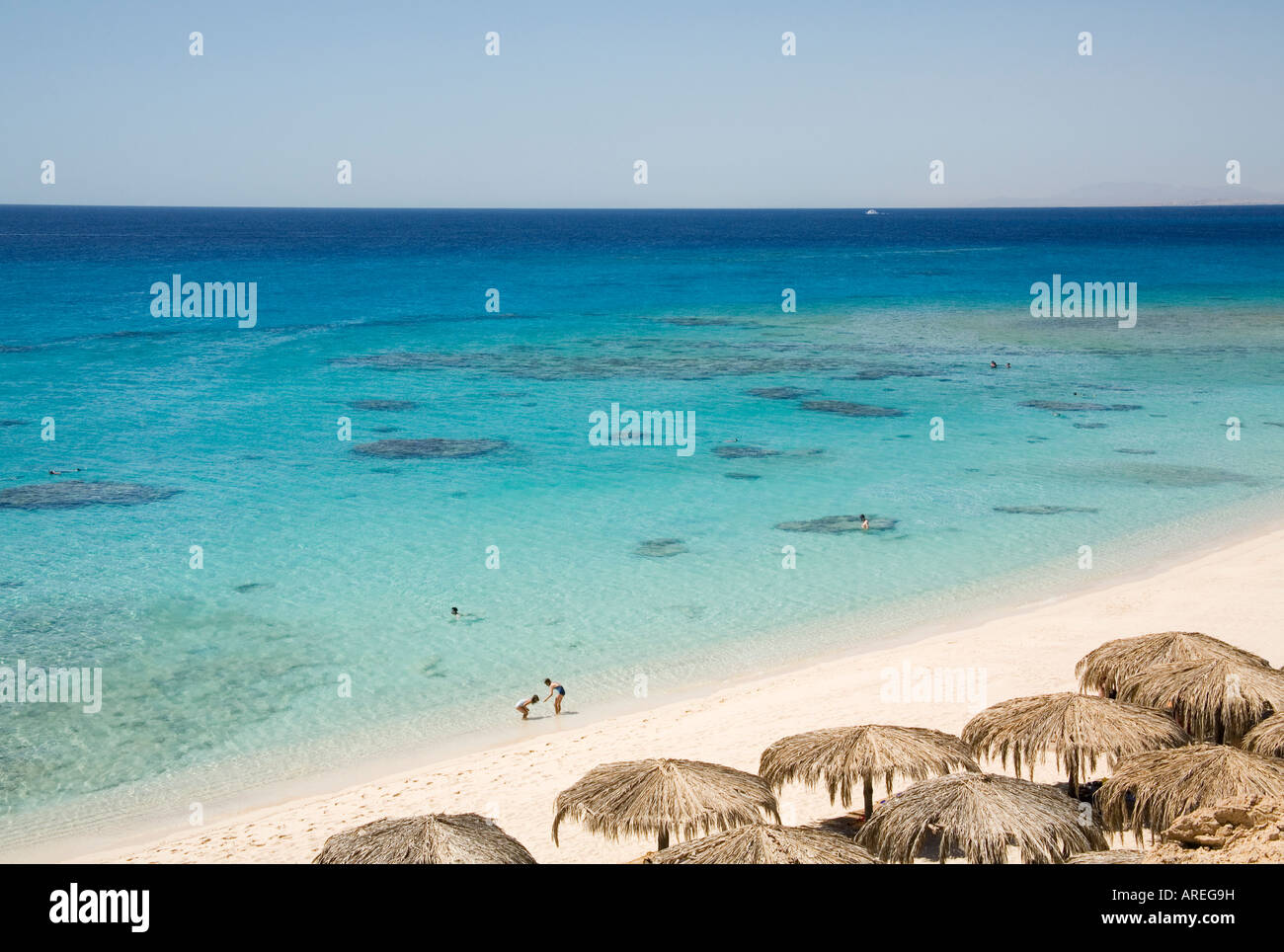 Elevated view beach sea hi-res stock photography and images - Alamy