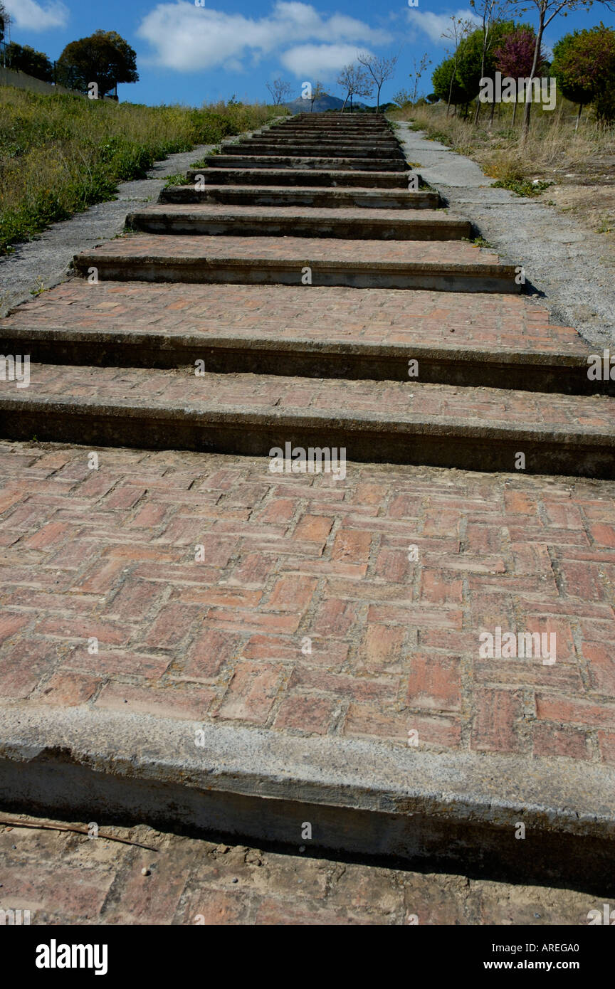 Going up a hill hi-res stock photography and images - Alamy