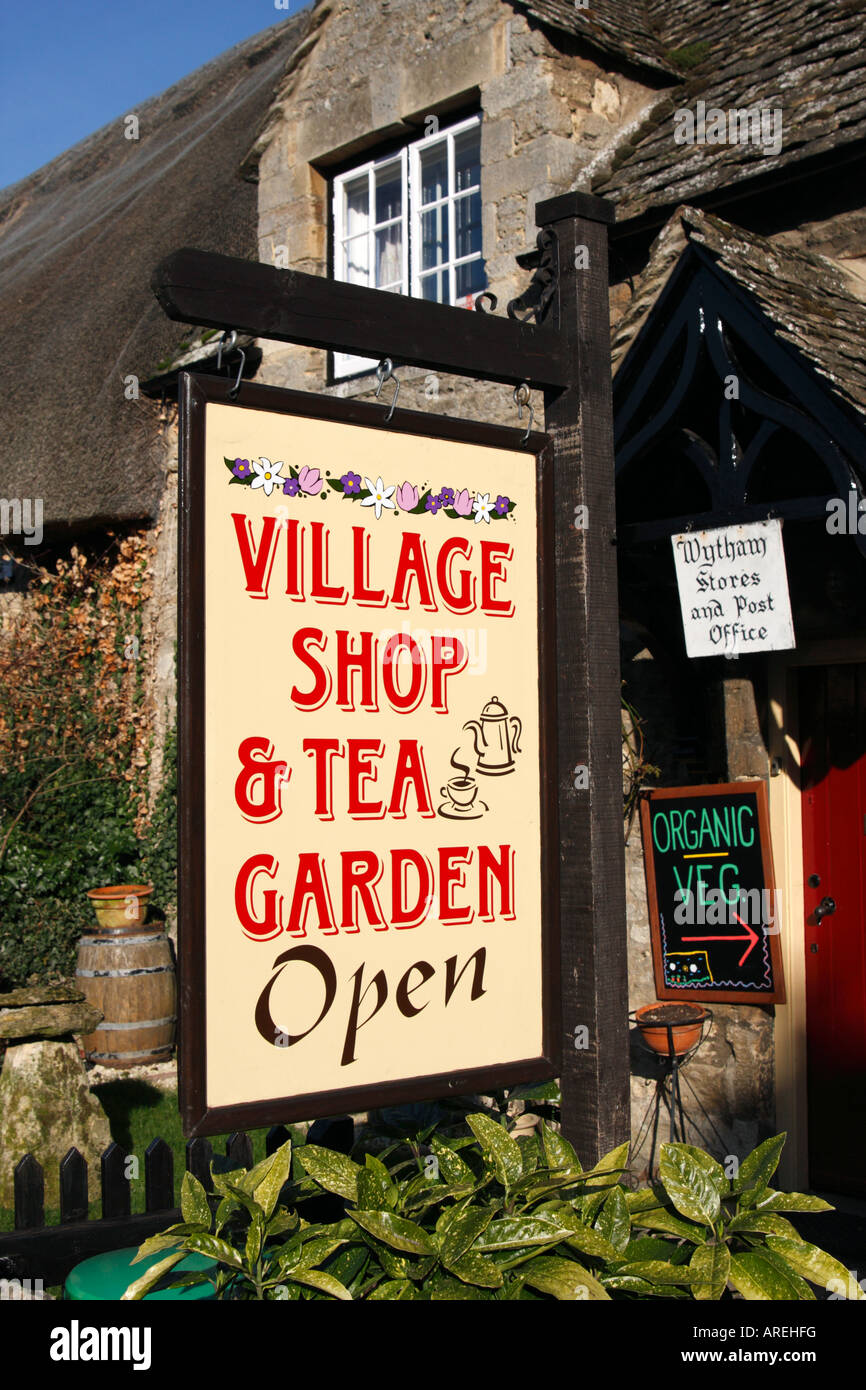 Idyllic shop open sign hi-res stock photography and images - Alamy