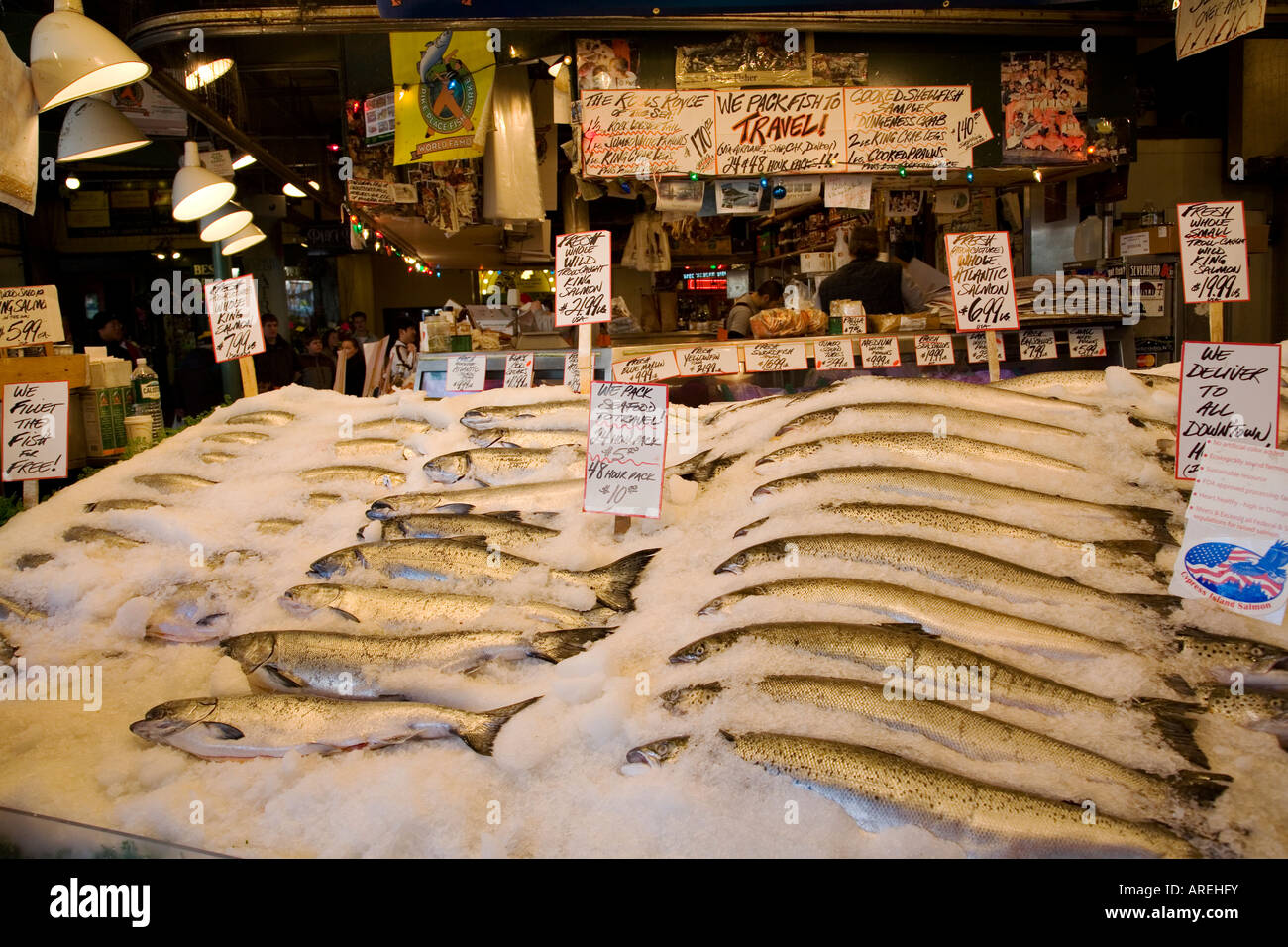 Seattle fish market hi-res stock photography and images - Alamy