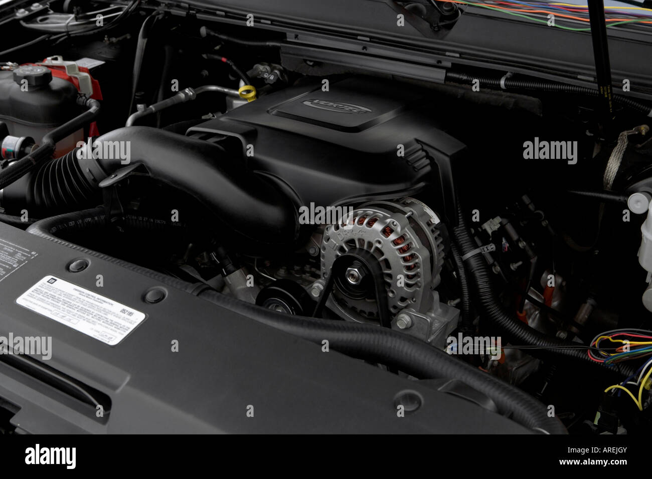 2007 Cadillac Escalade ESV in Black - Engine Stock Photo - Alamy