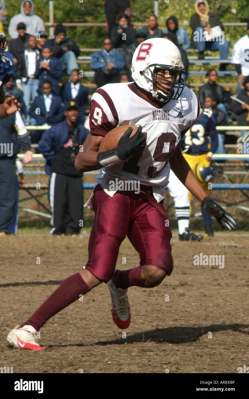 High school football quarterback hi-res stock photography and images ...