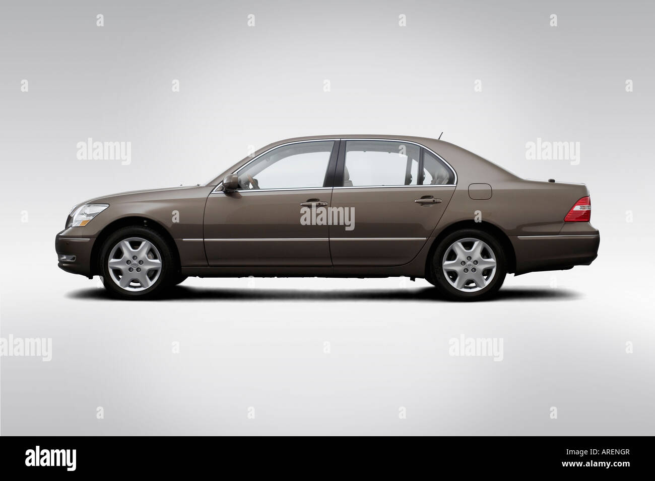 Lexus ls 430 hi-res stock photography and images - Alamy