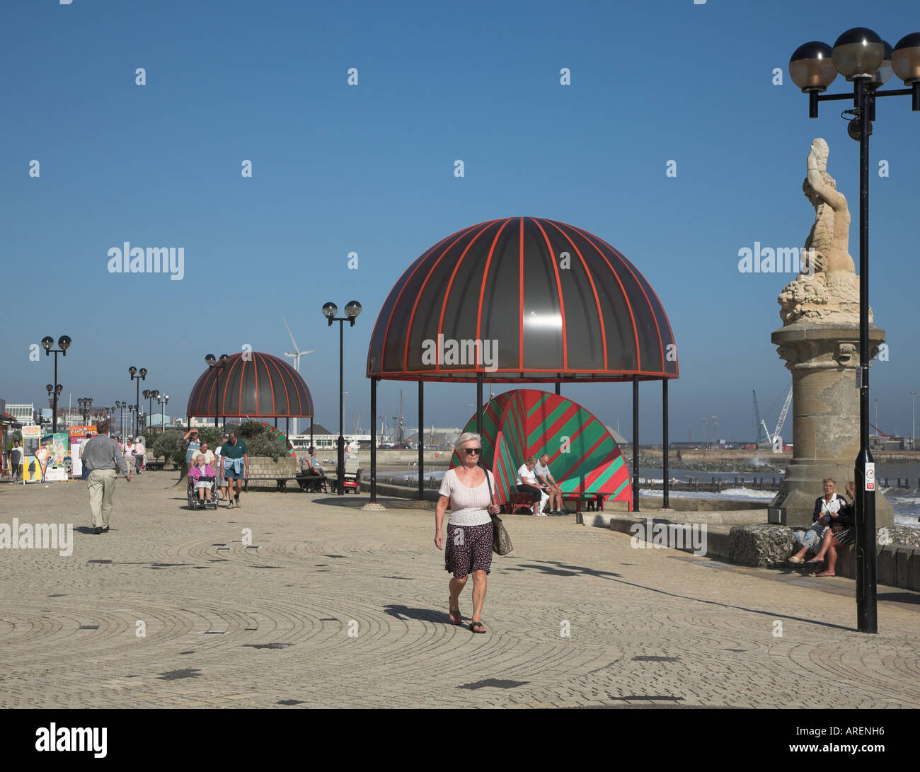 Lowestoft seafront promenade hi-res stock photography and images - Alamy