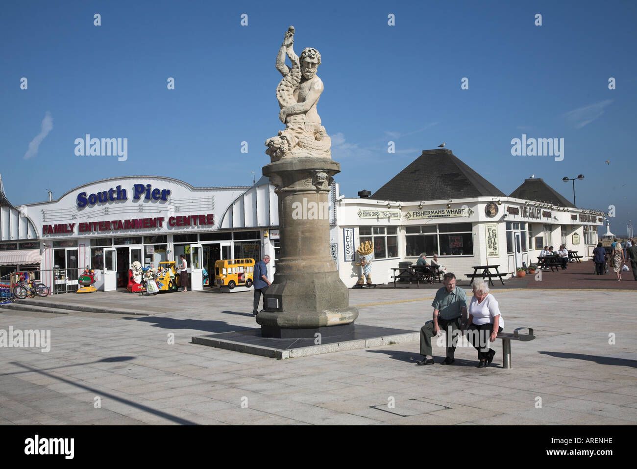 Lowestoft seafront hi-res stock photography and images - Alamy