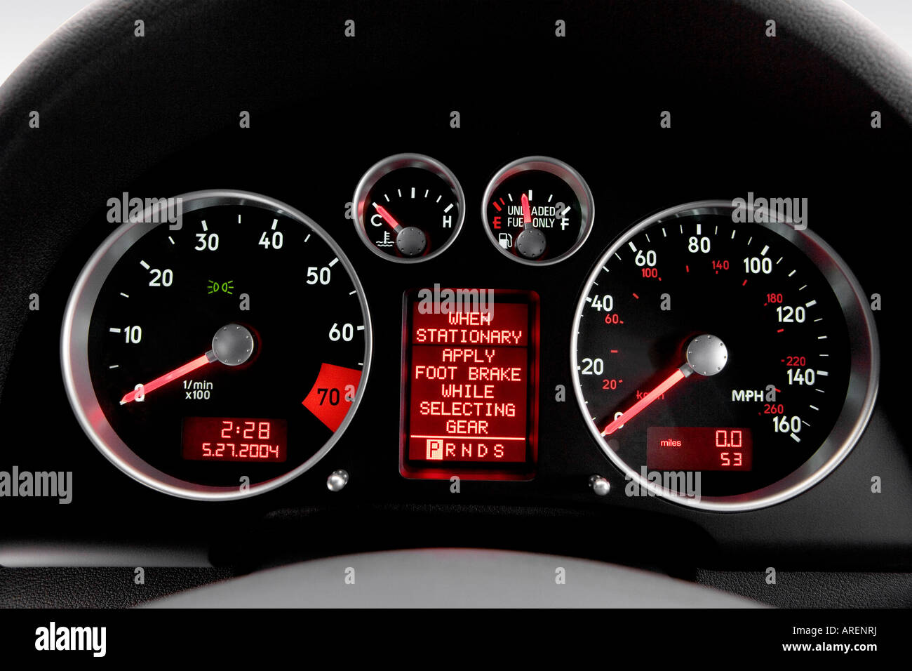 2006 Audi TT 180hp in Silver - Speedometer/tachometer Stock Photo - Alamy