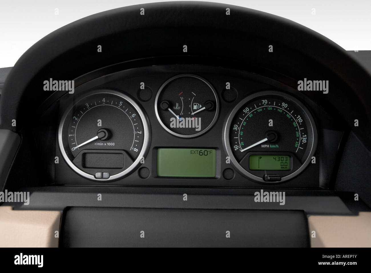 2006 Land Rover LR3 V6 in Black - Speedometer/tachometer Stock Photo ...