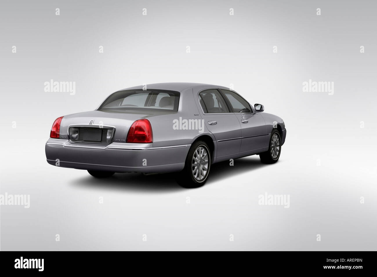 2006 Lincoln Town Car Signature in Silver - Rear angle view Stock Photo ...