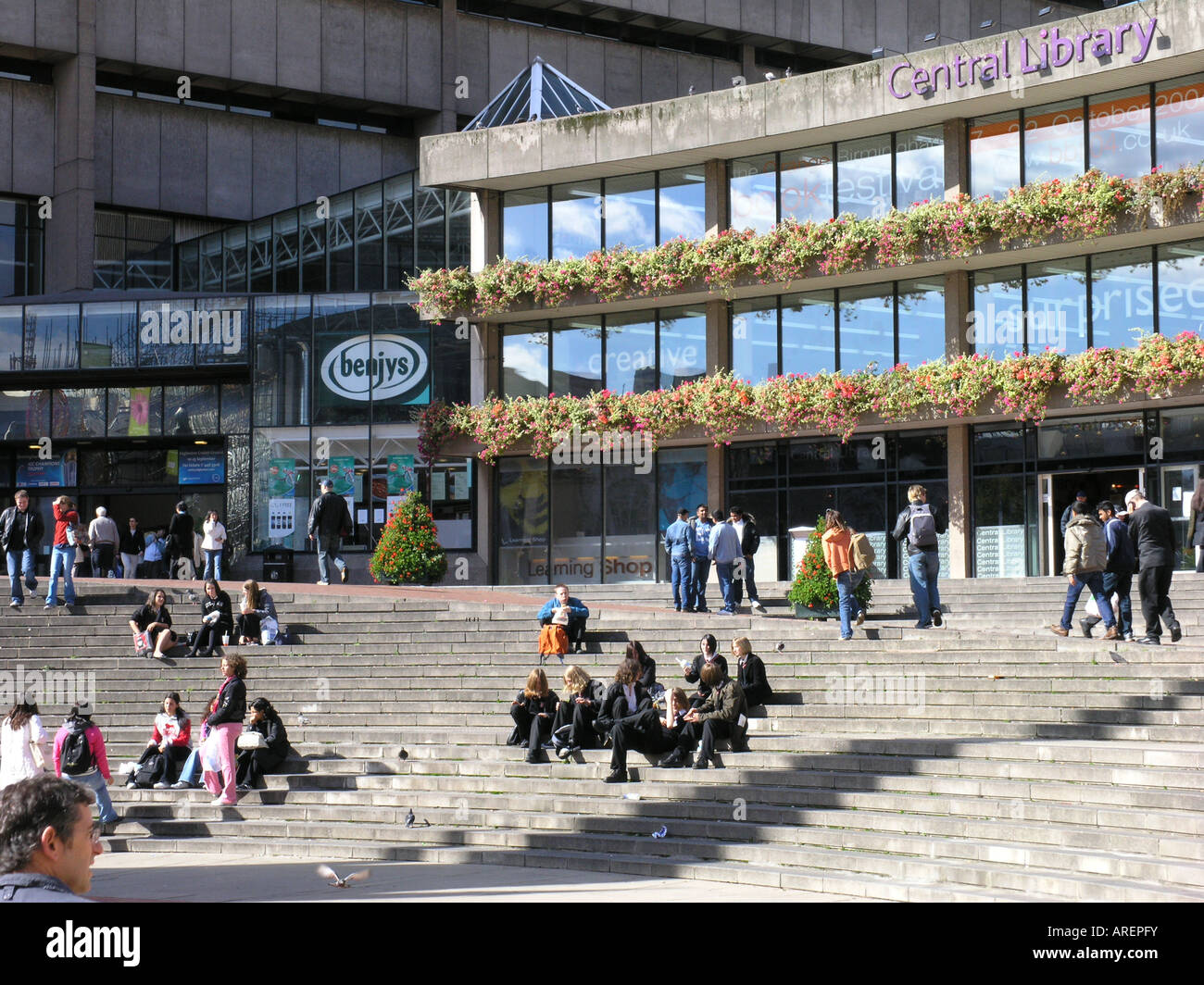 Rotunda square birmingham bullring shopping hi-res stock photography ...