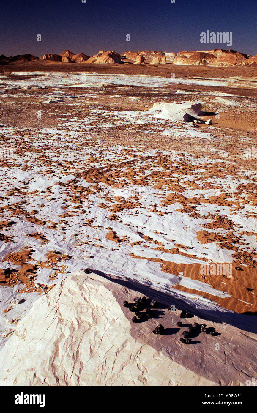 Limestone formations, Western Egyptian Desert, Egypt Stock Photo - Alamy