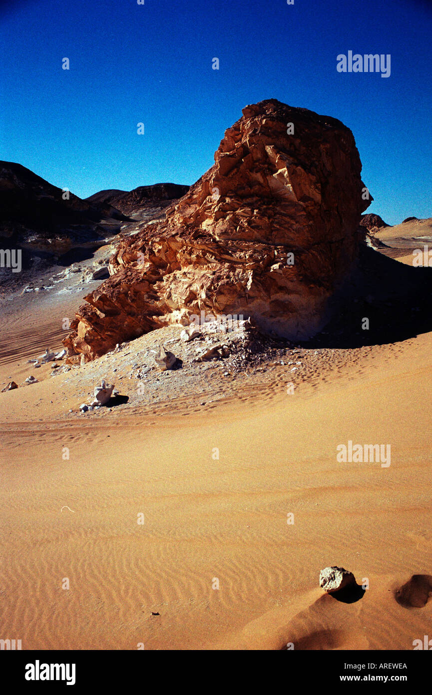 Limestone formations, Western Egyptian Desert, Egypt Stock Photo - Alamy