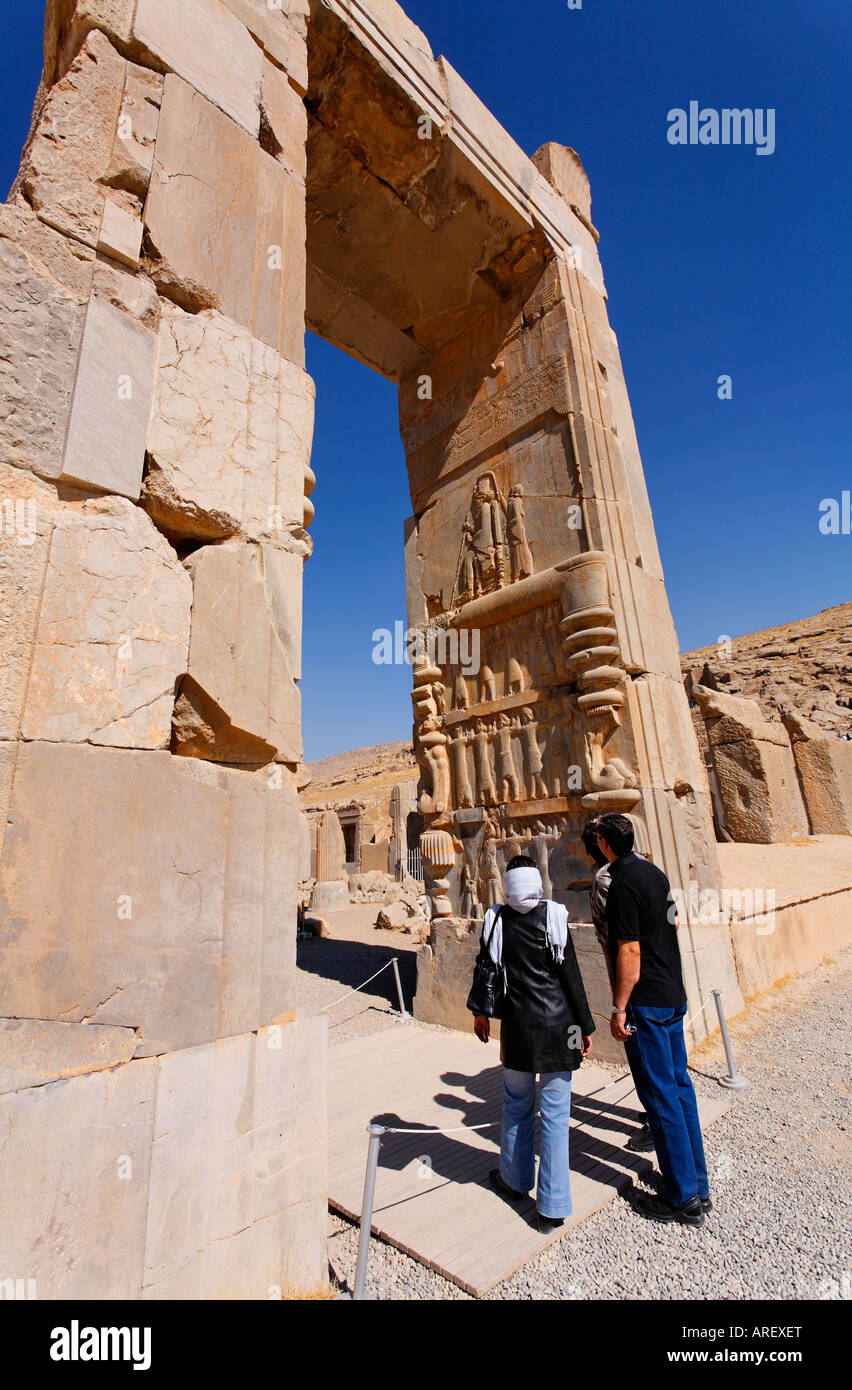 Hall of a hundred columns persepolis iran hi-res stock photography and ...