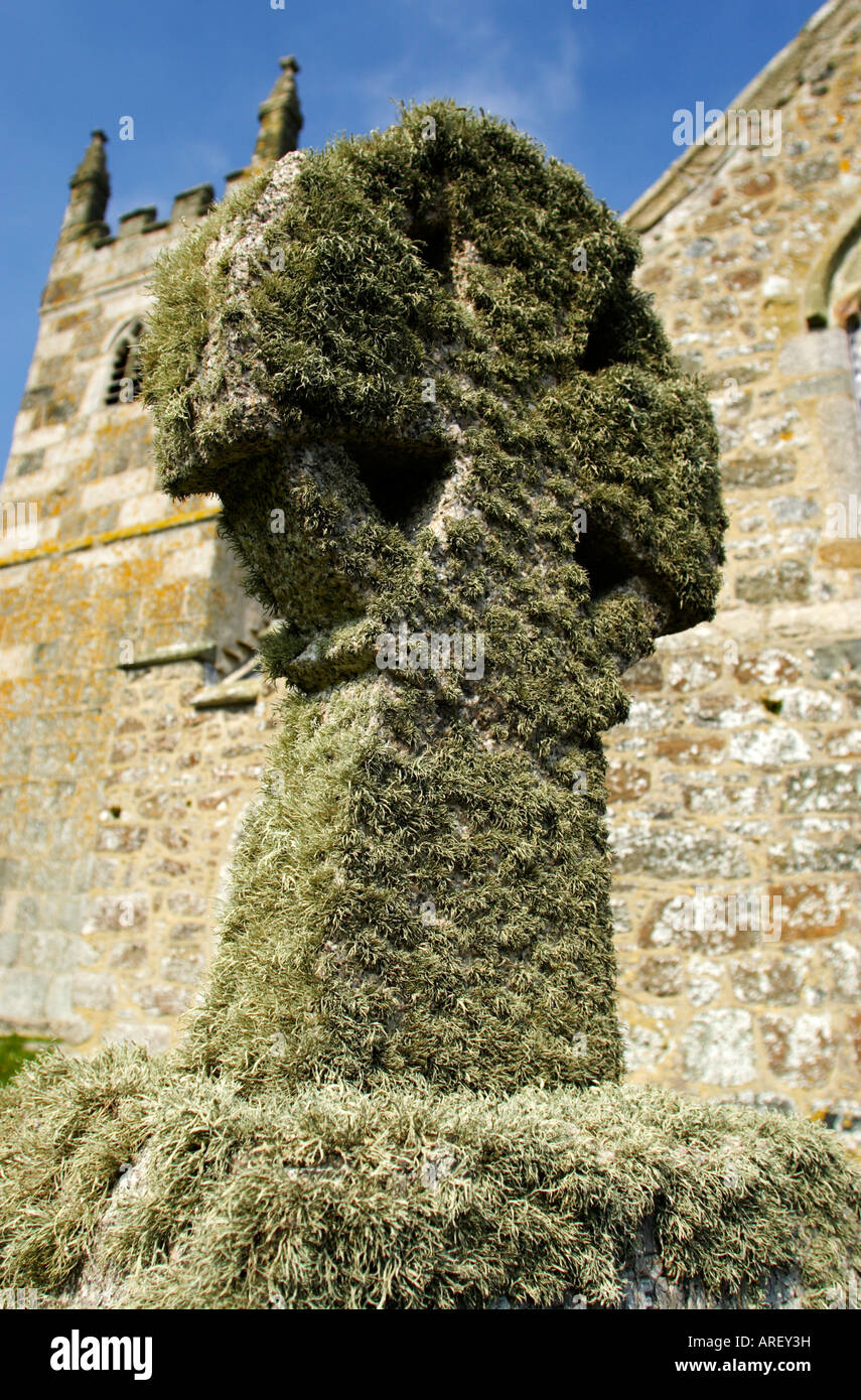 Europe England Cornwall Celtic cross in cemetery Stock Photo - Alamy