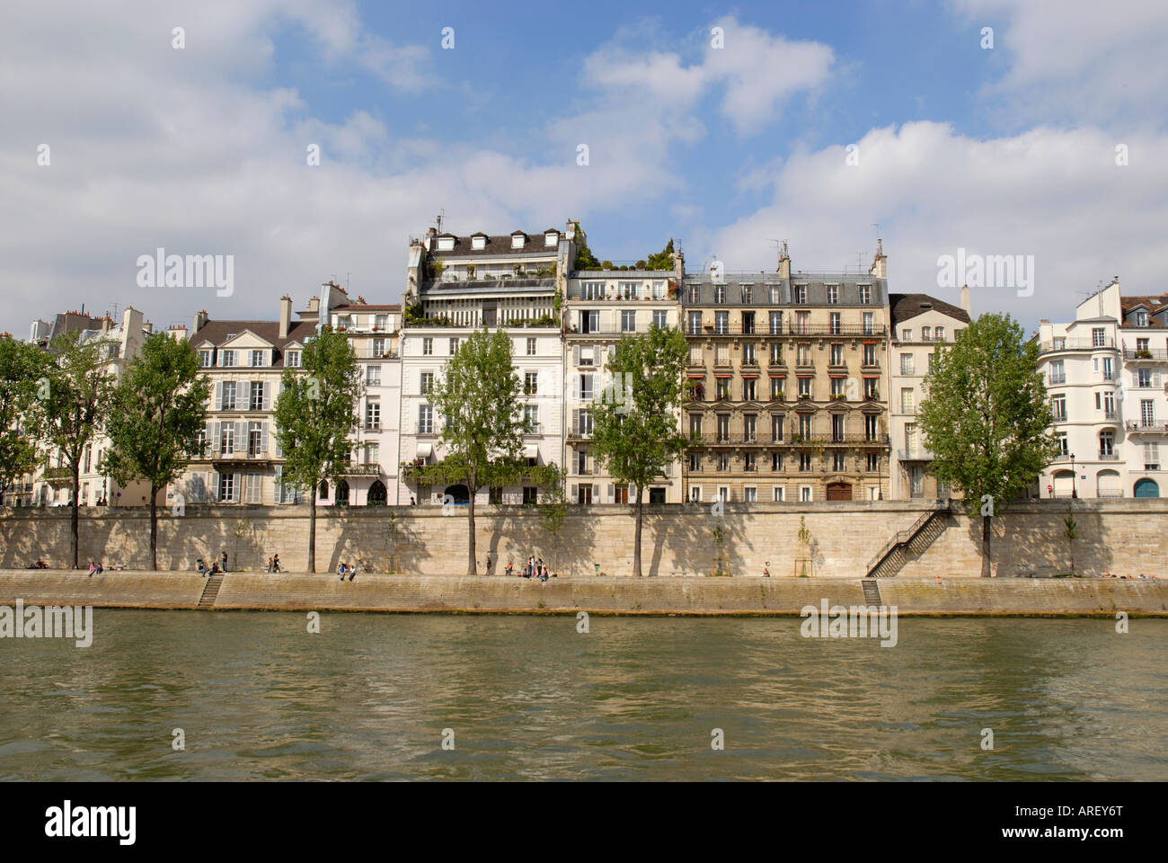 Ile Saint Louis island Seine river Old Paris France Stock Photo - Alamy
