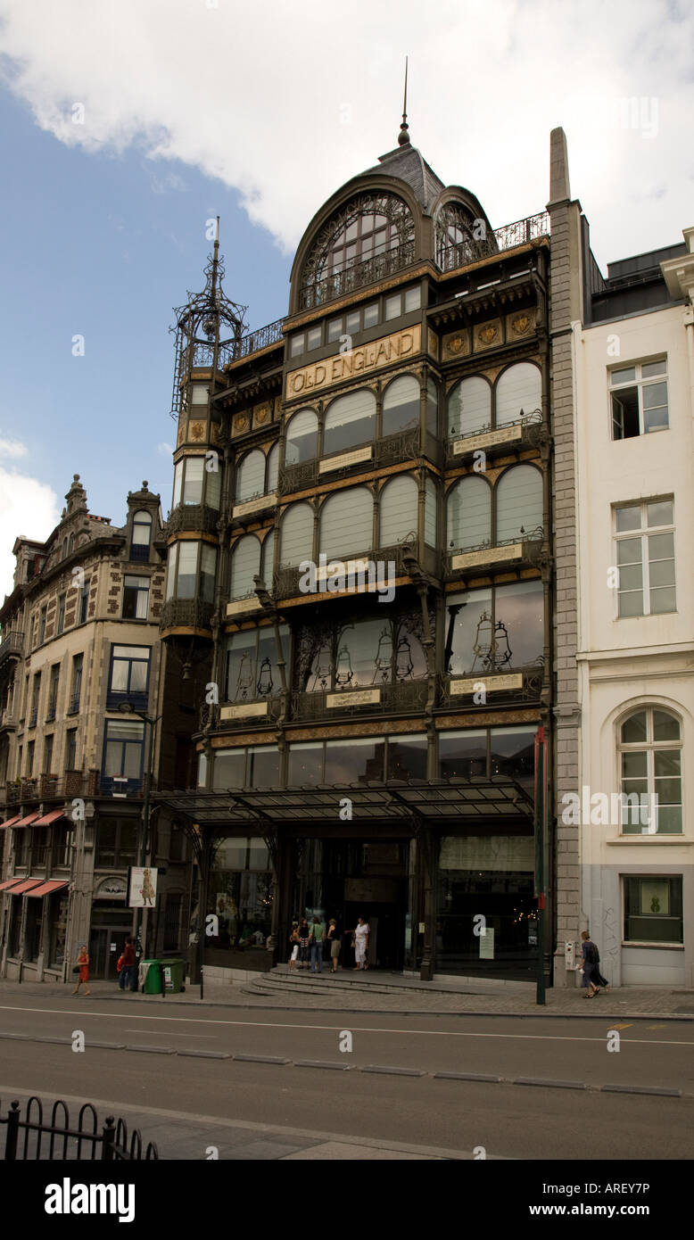 Old england building hi-res stock photography and images - Alamy