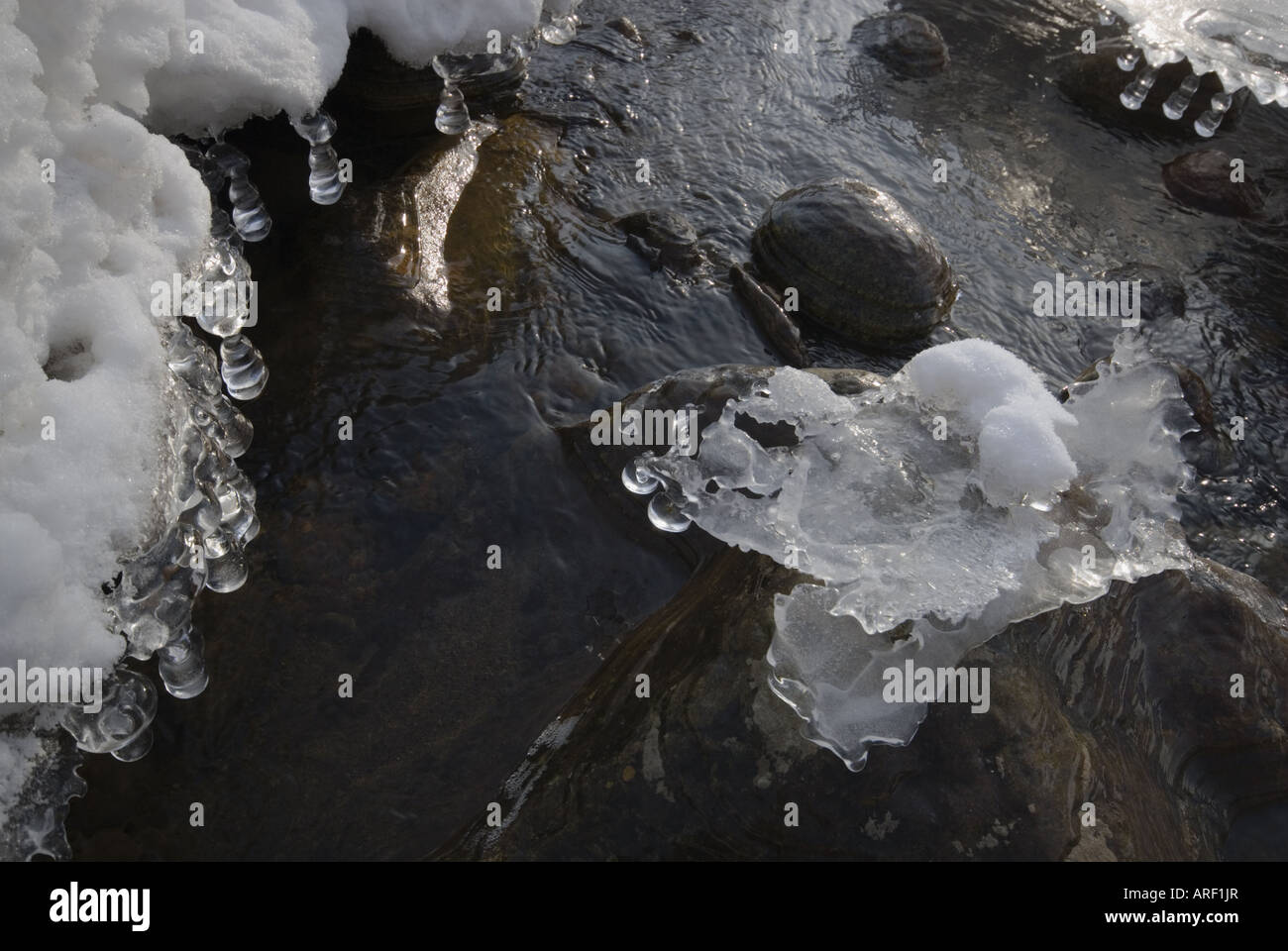 Form diamond shapes hi-res stock photography and images - Alamy