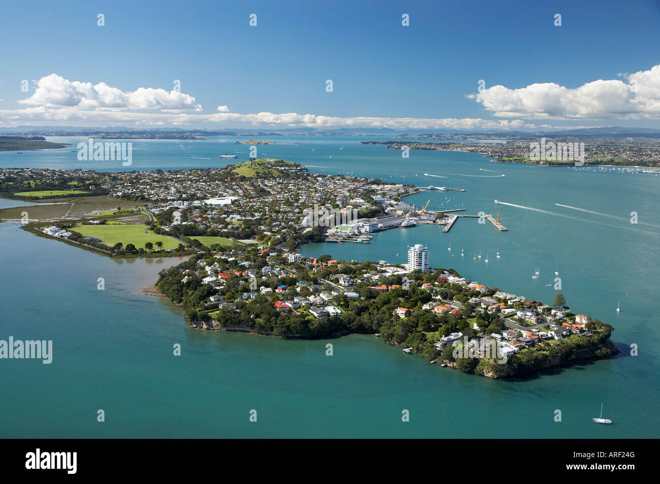 Ngataringa bay hi-res stock photography and images - Alamy