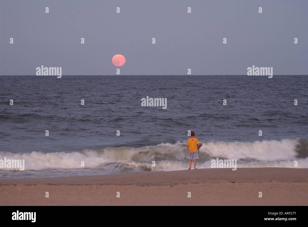 Boy watching full moon hi-res stock photography and images - Alamy