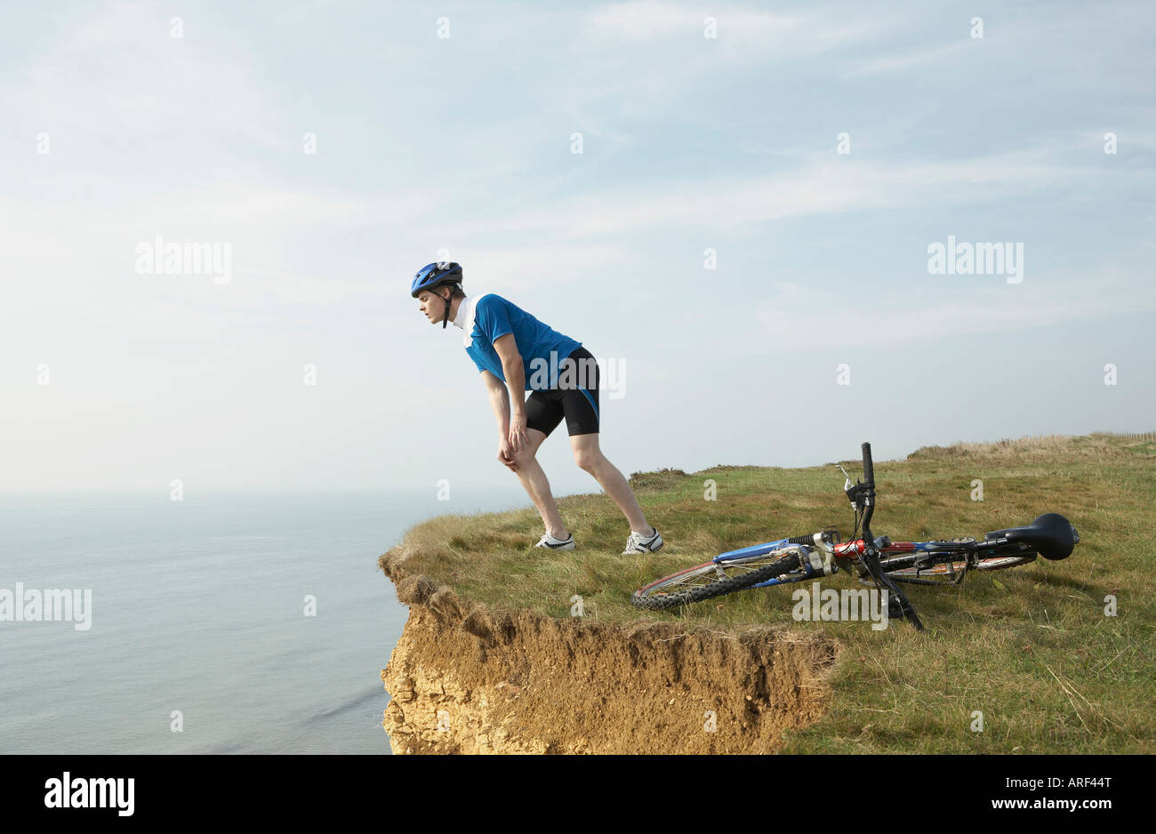 Looking Over Cliff Stock Photos & Looking Over Cliff Stock Images - Alamy