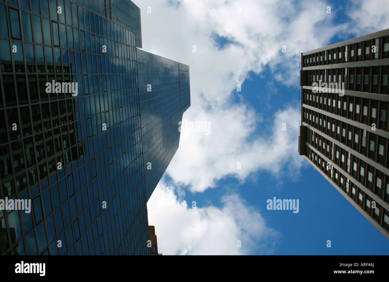 Converging vertical verticals hi-res stock photography and images - Alamy