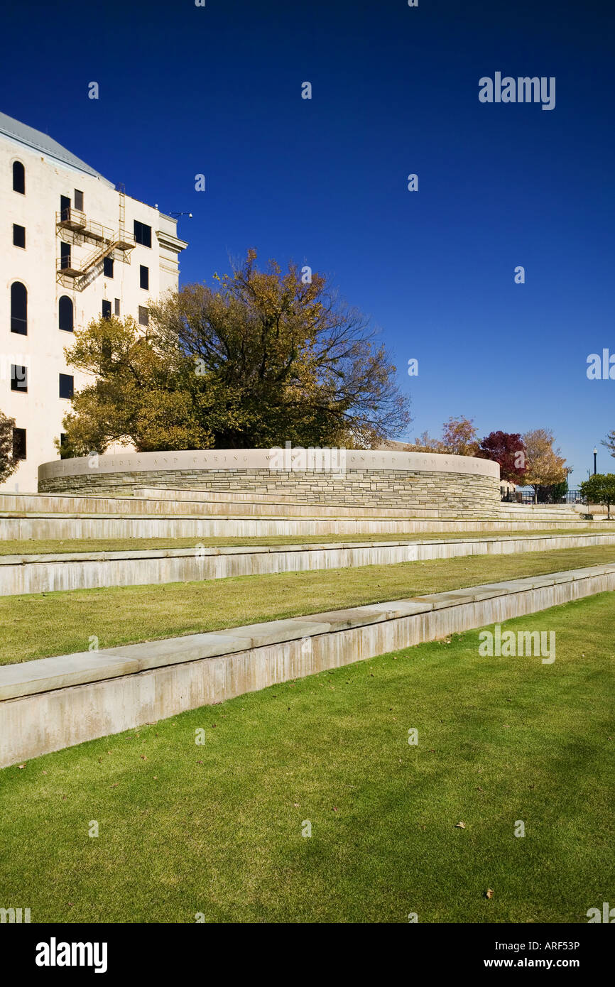 The Survivor Tree , Oklahoma City Bombing Memorial An American Elm ...